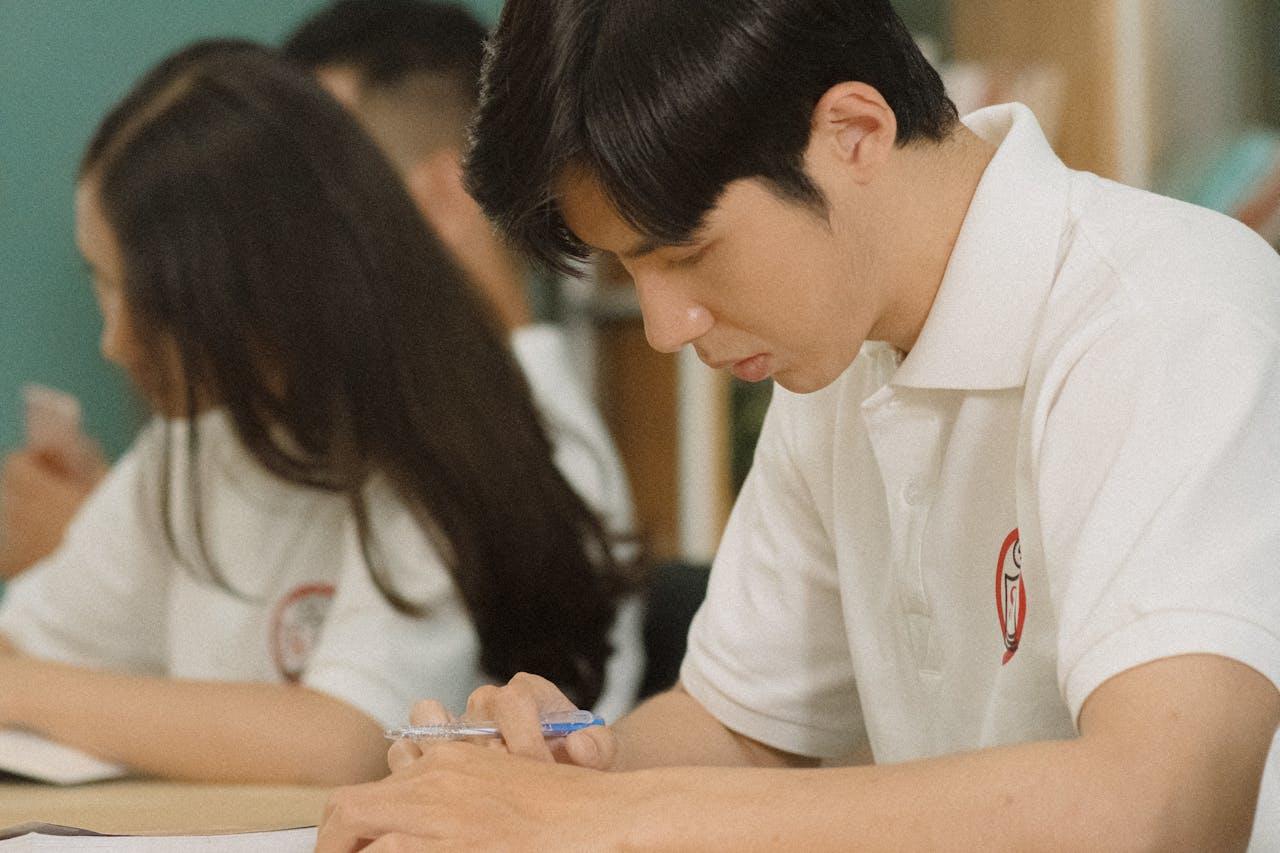 Choosing Between MUET and IELTS in Malaysia